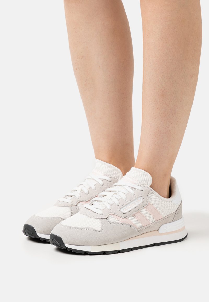 adidas Originals TREZIOD - Trainers - cloud white/quartz//white ...