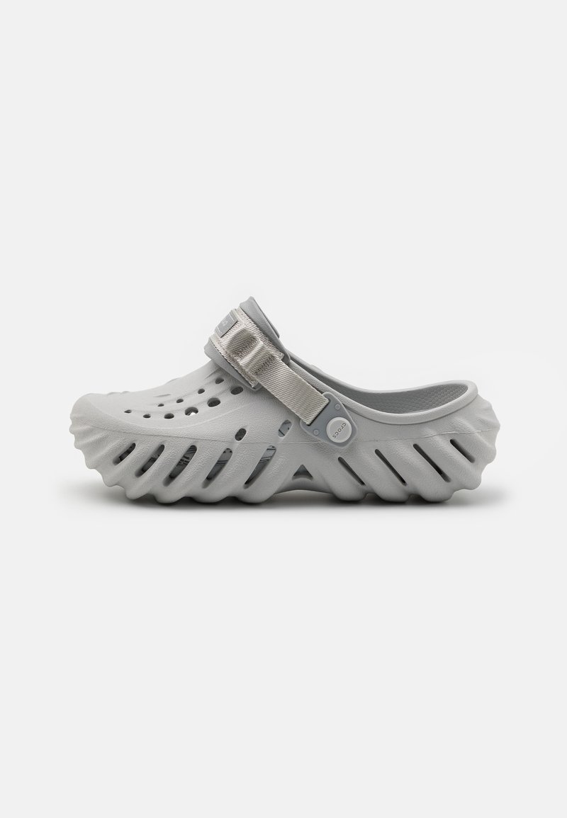 Crocs ECHO UNISEX - Mules - atmosphere/white - Zalando.de