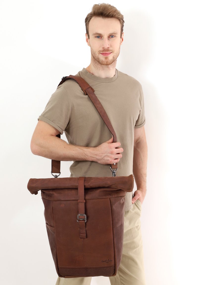 Gusti Leder HARRY S. - Sonstige Accessoires - braun/braun meliert ...