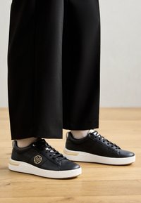 Geox DALYLA - Sportcipő - black/fekete - Zalando.hu