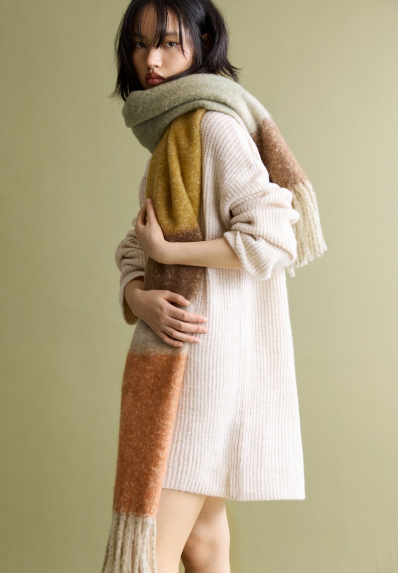 PULL&BEAR STRIPED - Écharpe - orange/multicolore - ZALANDO.FR