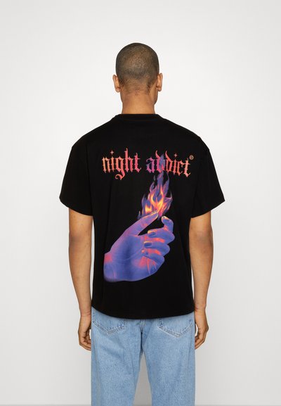 Night Addict T-Shirt print - black/schwarz - Zalando.ch