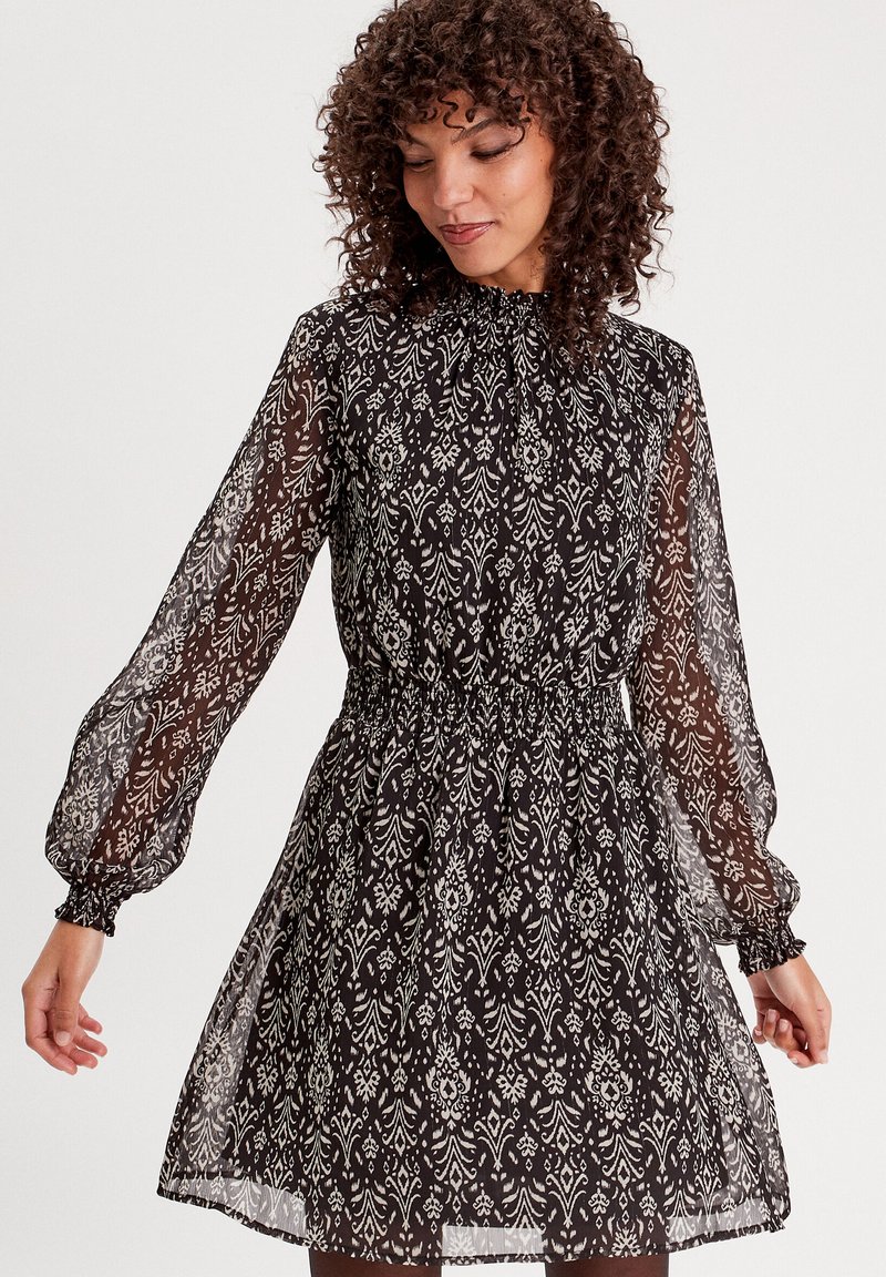 Cache Cache AUSGESTELLTES MIT HOHEM KRAGEN - Vestido informal - noir ...