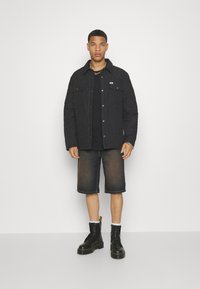 Wrangler TRANSITIONAL JACKET - Übergangsjacke - black/schwarz - Zalando.de