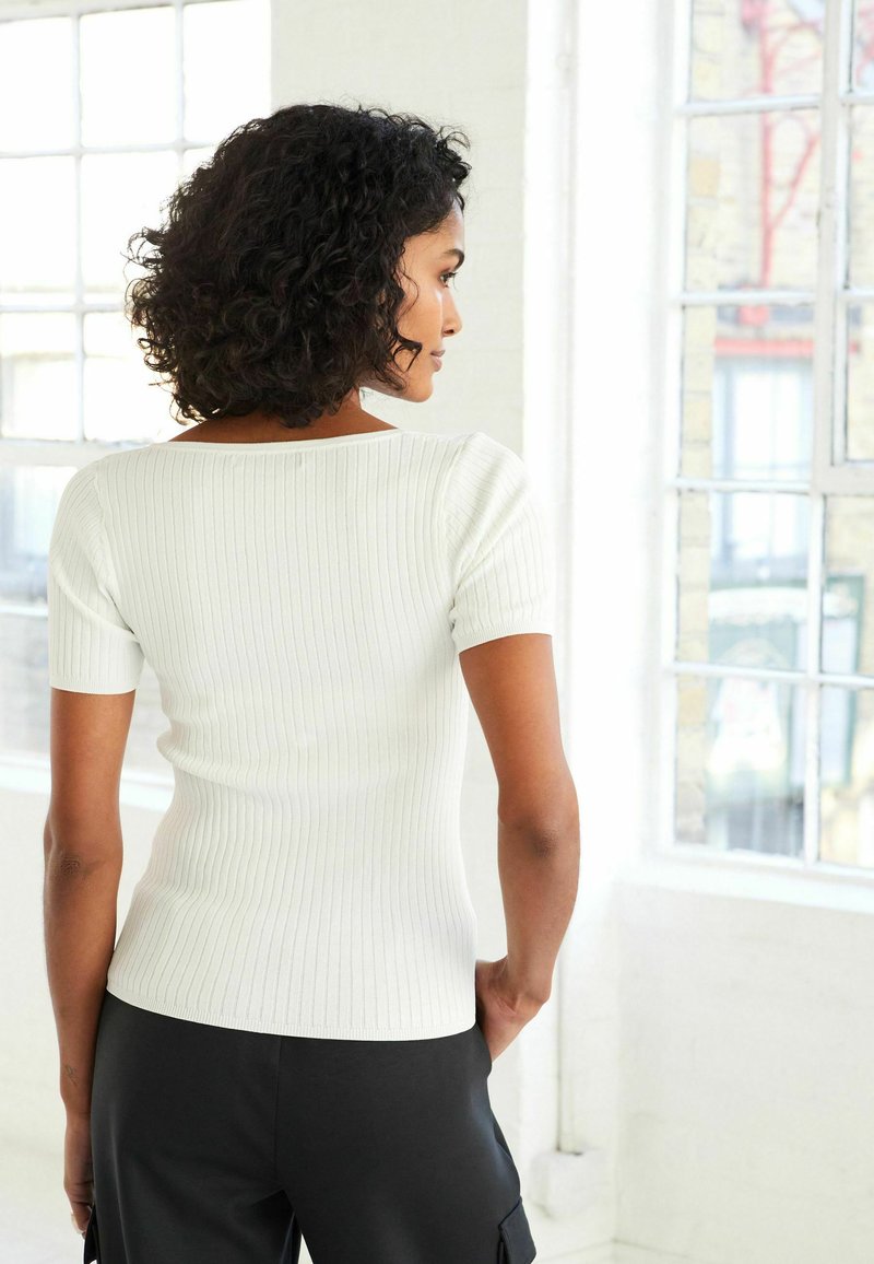 Next RIBBED CORSET DETAIL SWEETHEART NECK KNIT TOP - Pamata T-krekls ...
