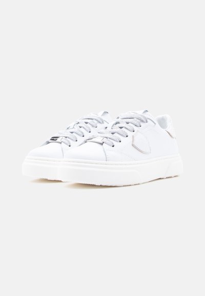 Philippe Model UNISEX - Trainers - white/silver-coloured/white - Zalando.ie