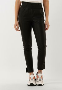 Notre-V BOBBY - Pantalon en cuir - zwart/noir - ZALANDO.BE