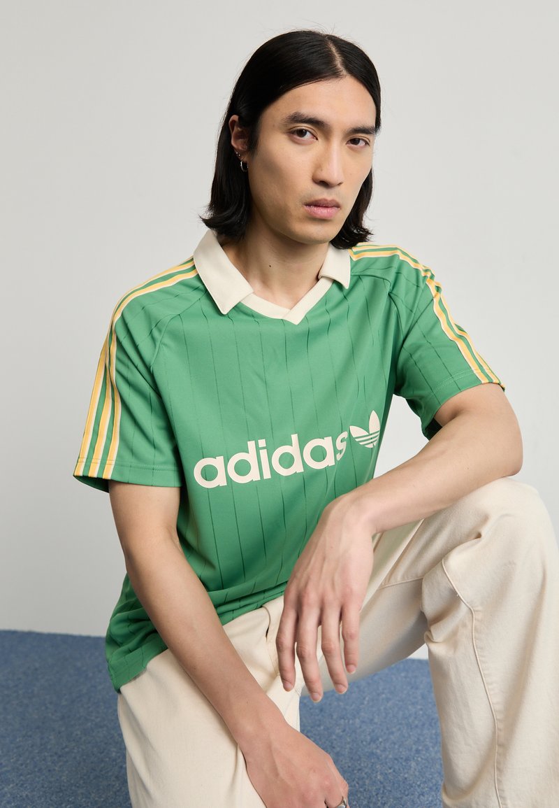 adidas Originals STRIPE - Print T-shirt - preloved green/green - Zalando.ie