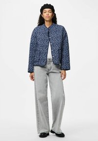 Pieces PCRIKKE QUILTED - Light jacket - navy blue/mottled blue - Zalando