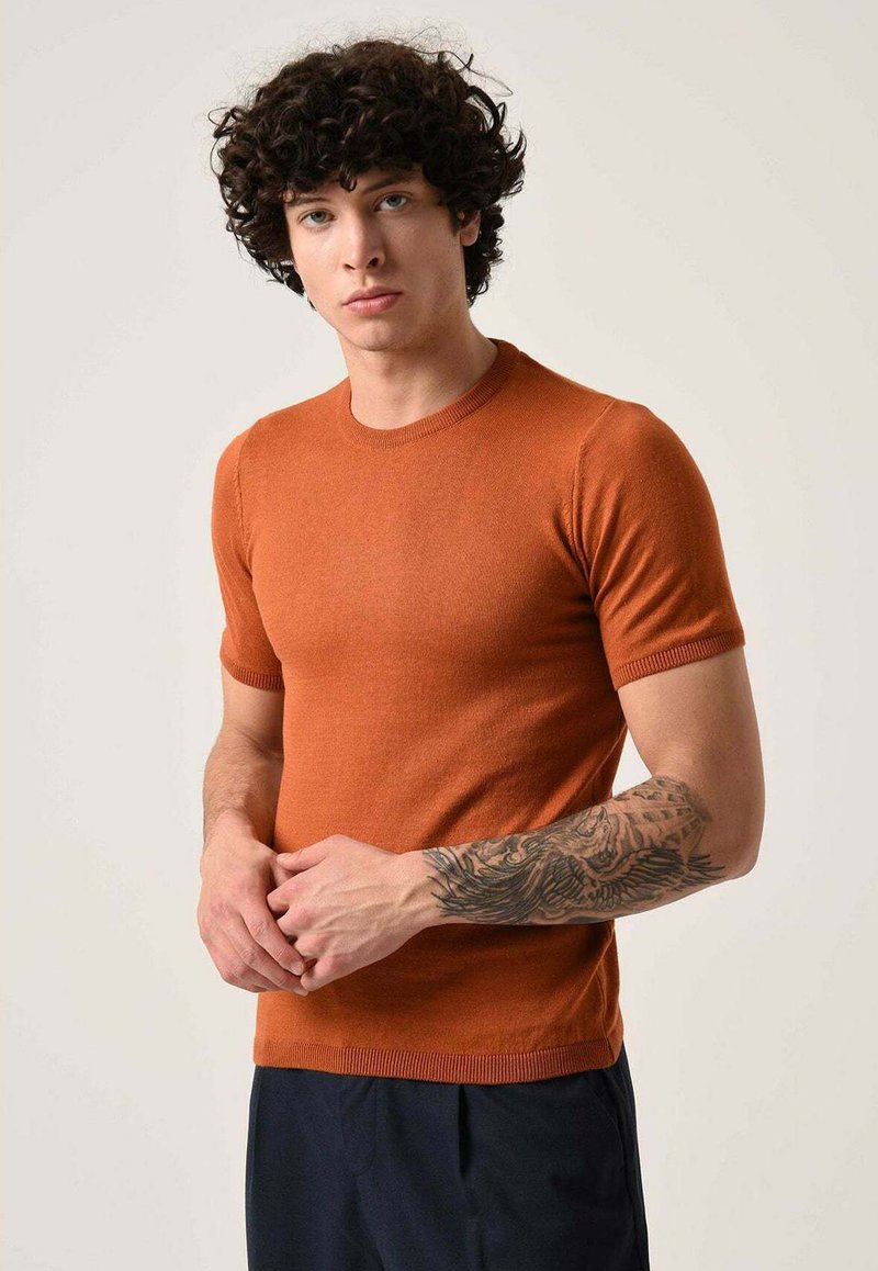 Antioch T-shirt basic - Zalando.pl