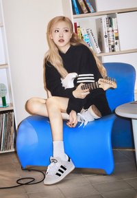 adidas Originals ADICOLOR NEUCLASSICS - Hoodie - black/zwart - Zalando.nl