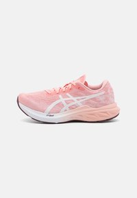 ASICS DYNABLAST - Pantofi de alergare pe asfalt - frosted rose/white ...