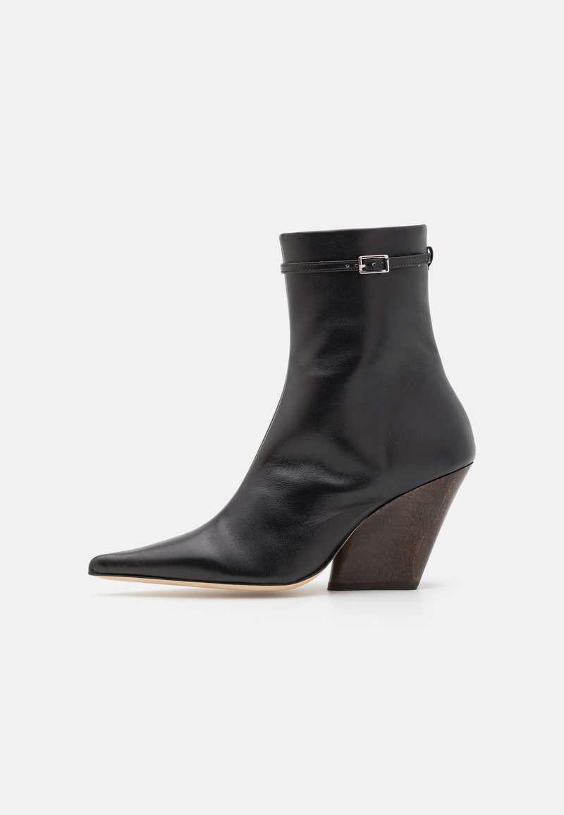 Rejina Pyo RONAN ANGLED BOOTS - High heeled ankle boots - black ...