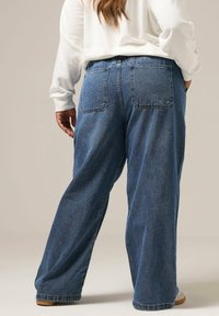 Yours Clothing WIDE - Jeansy Relaxed Fit/granatowy - Zalando.pl