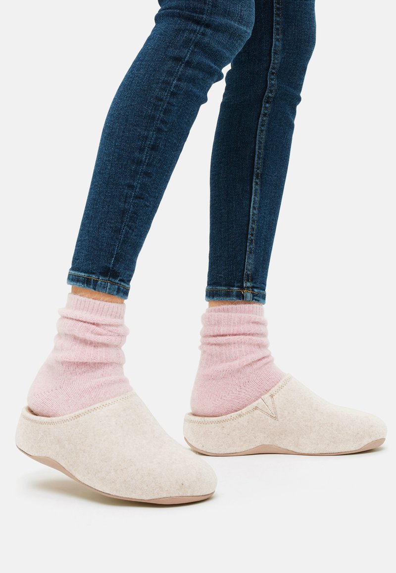 FitFlop SHUV FELT - Clogs - ivory/stein - Zalando.de