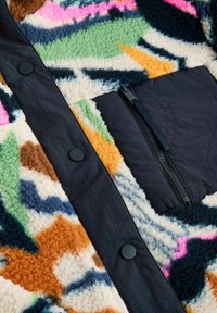 Next GRAPHIC FLORAL BUTTON THROUGH BORG - Fleece jacket - navy multi ...