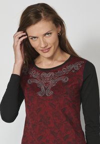 Koroshi LONG SLEEVE - Blusa - granate maroon/rojo oscuro - Zalando.es