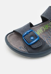 Primigi Pantolette flach - blu/dunkelblau - Zalando.de