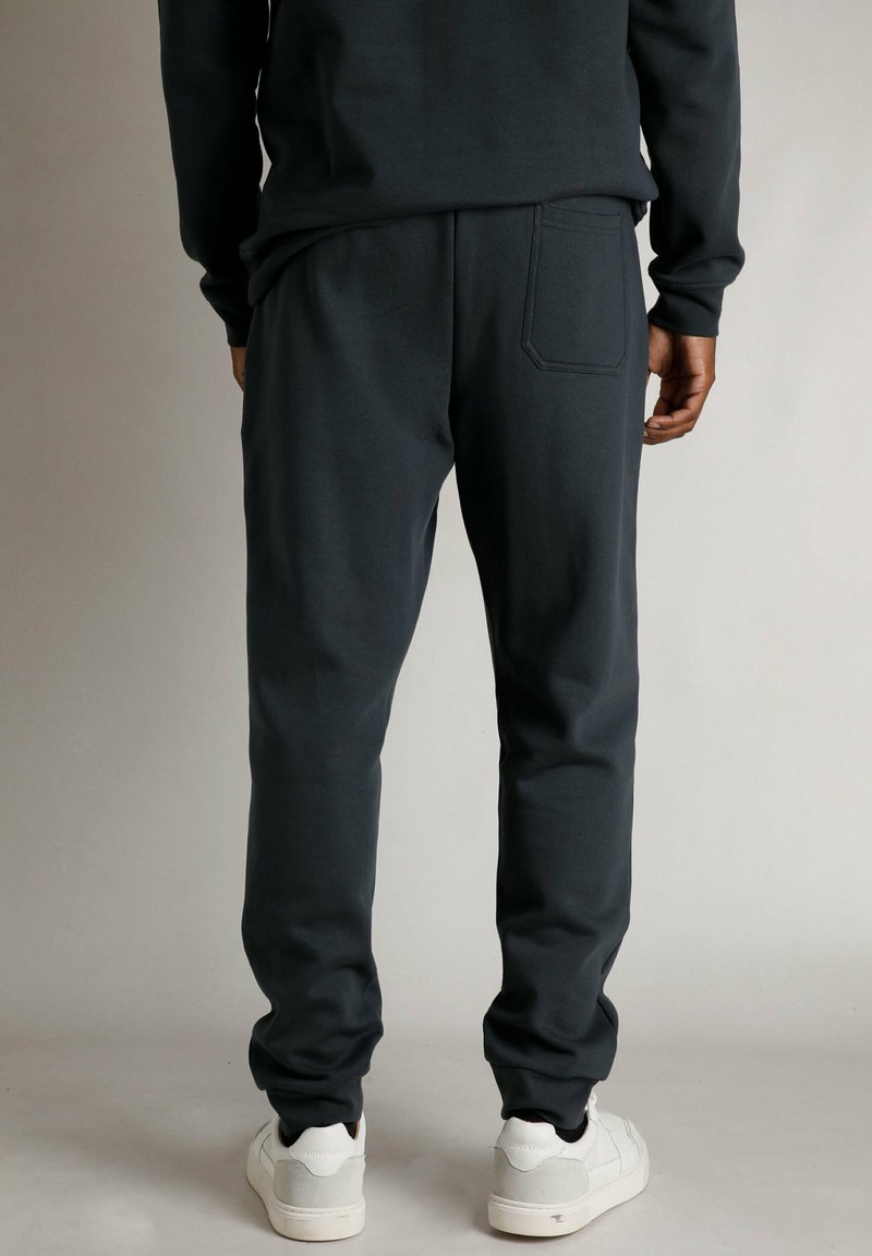 Weird Fish AINSLEY - Tracksuit bottoms - navy/dark blue - Zalando.co.uk
