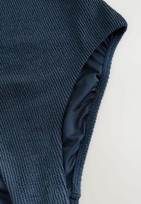 Next TALL SHAPING TUMMY CONTROL - Maillot de bain - navy glitter/bleu ...