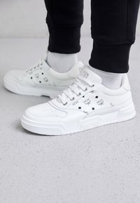 MCM SKYWARD - Trainers - white - Zalando.co.uk