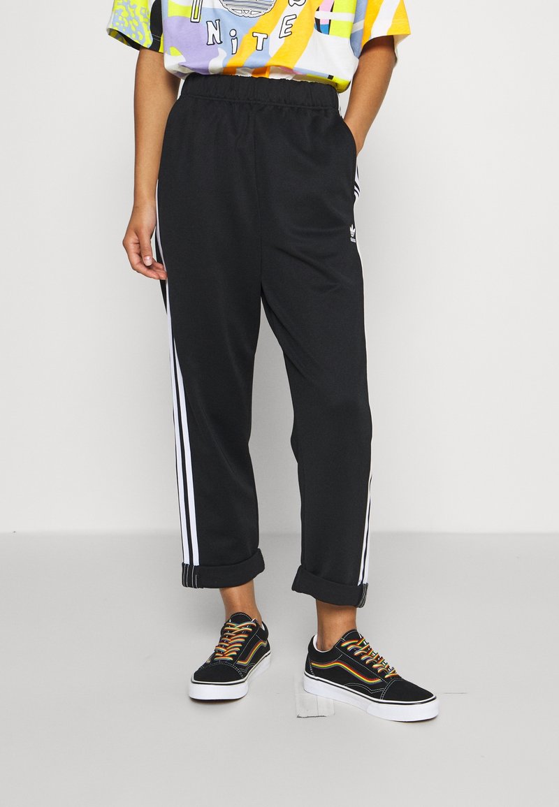 adidas Originals Teplákové kalhoty - black/černá - (Pre-owned) - Zalando.cz
