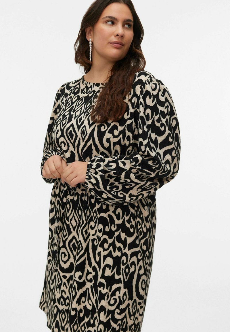 Vero Moda Curve VMCFRIGA - Robe de jour - birch/beige - ZALANDO.FR
