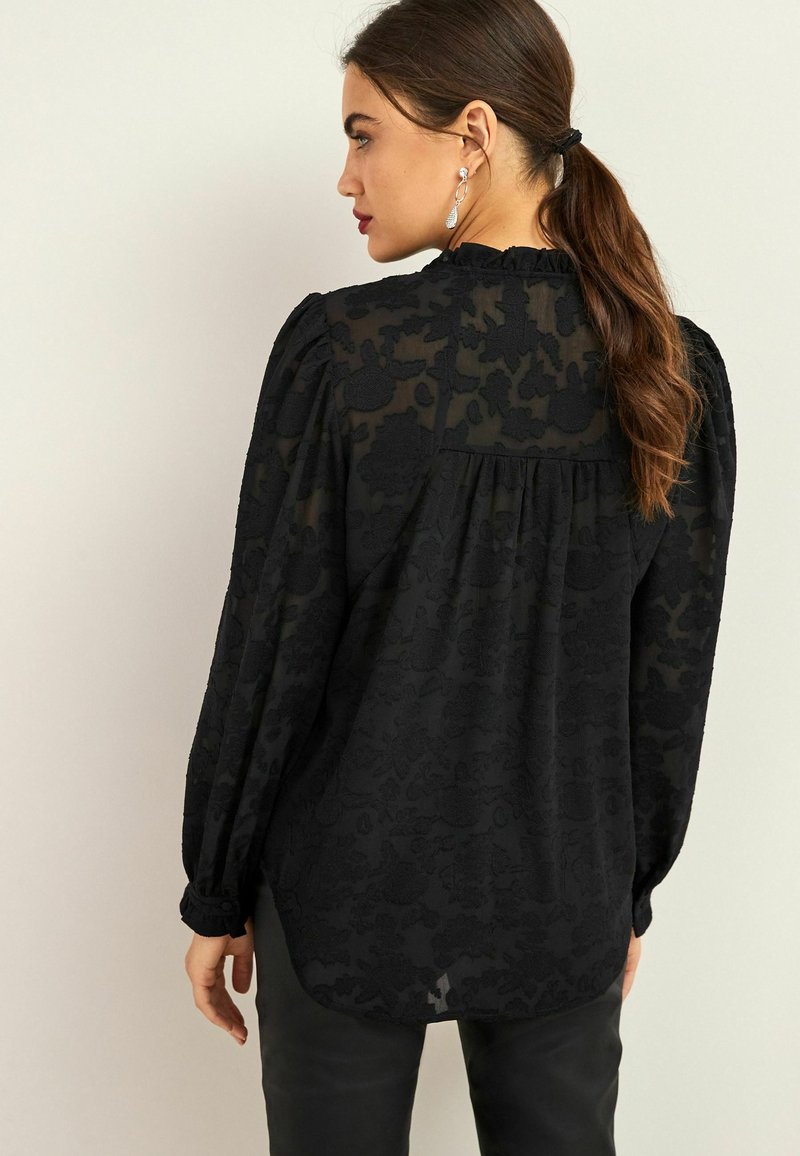 Next LONG SLEEVED TIE NECK RUFFLE - Bluse - black/schwarz - Zalando.at