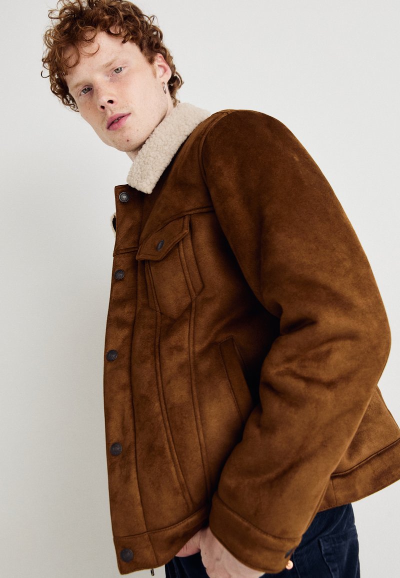 Levi's® FAUX SHEARLING TRUCKER - Faux leather jacket - brown/light brown - Zalando.ie