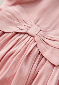 Next REGULAR FIT - SHIMMER BOW OCCASION - Koktélruha / Partiruha - pink ...