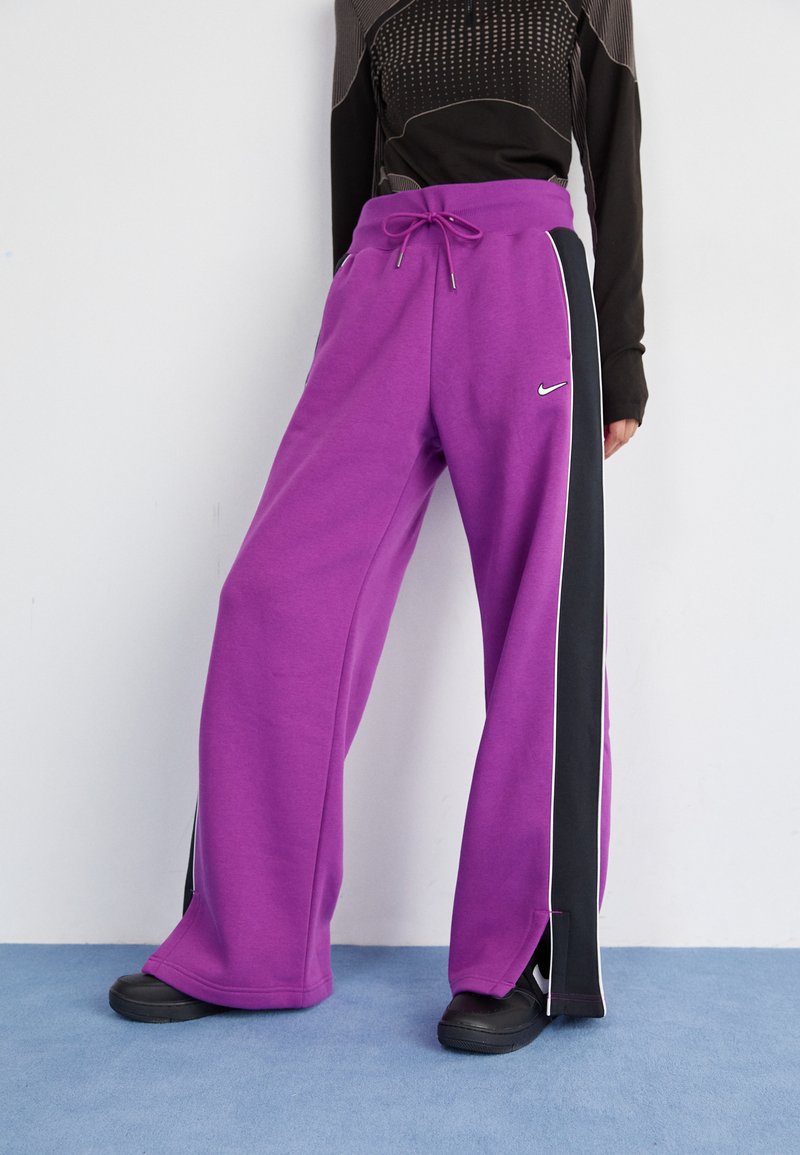 Nike Sportswear PANT - Tracksuit bottoms - bold berry/black/white ...