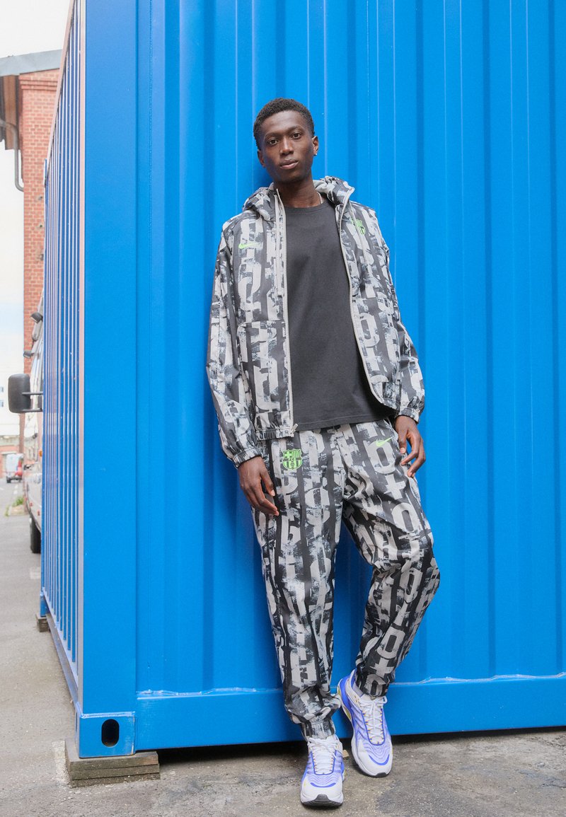 Nike Performance FC BARCELONA CE TRACK SUIT WOVEN THIRD - Club wear ...