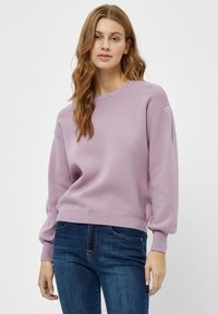 Minus MILUPI KNIT PULLOVER - Stickad tröja - violet/syrenlila - Zalando.se