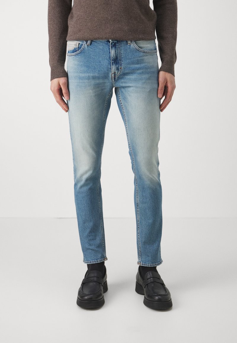 Tiger of Sweden PISTOLERO - Slim fit jeans - light blue/light-blue ...