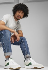 Puma PARK LIFESTYLE UNISEX - Sneakersy niskie/biały - Zalando.pl