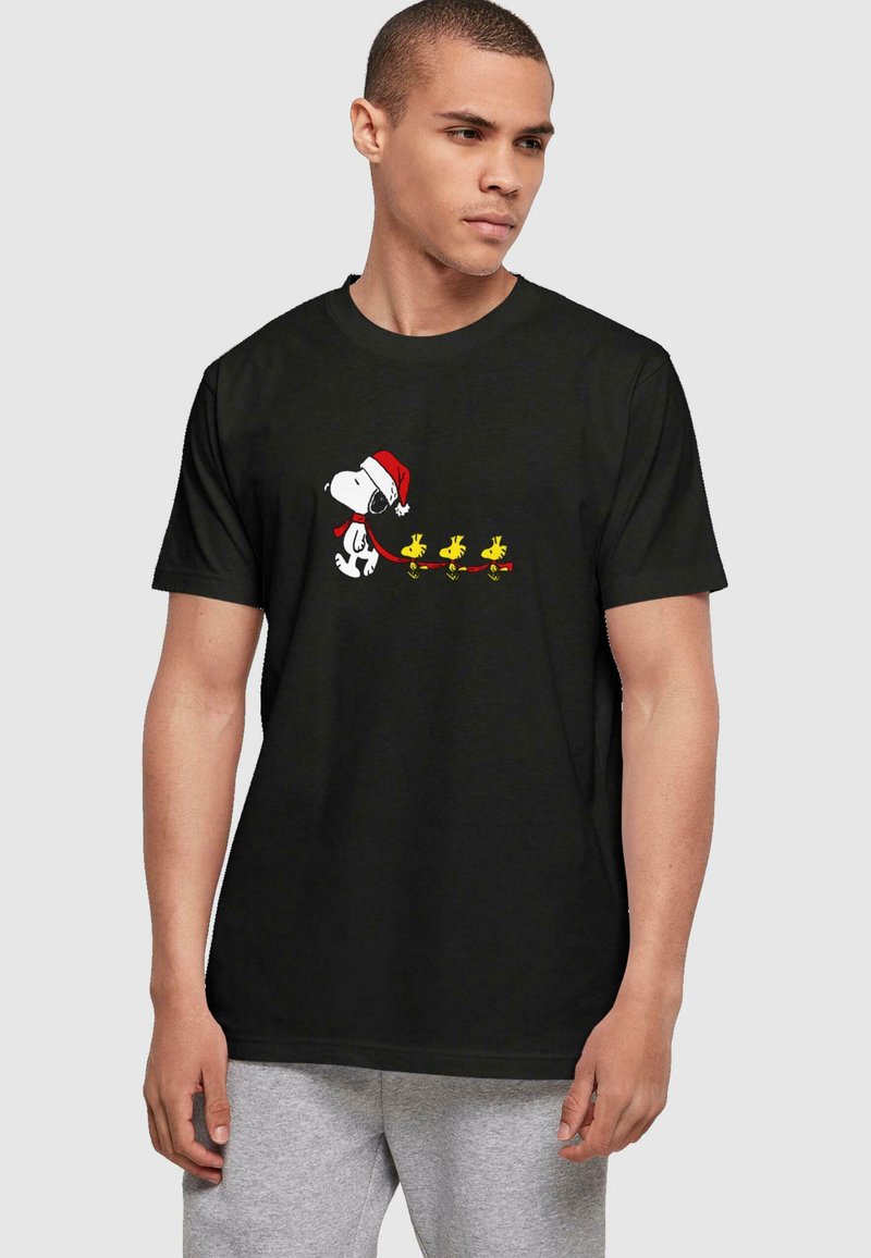 Merchcode MÄNNER PEANUTS DUCK RUN BASIC ROUND NECK - T-Shirt print ...