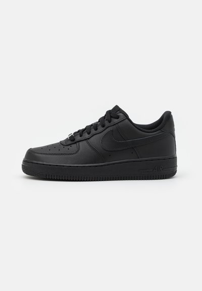 Men’s fashion online shop - everything a man needs | ZALANDO