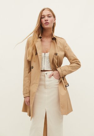 PULL&BEAR BASIC - Trenchcoat - beige - Zalando.at