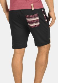 INDICODE JEANS IDIAN - Shorts - black/schwarz - Zalando.ch