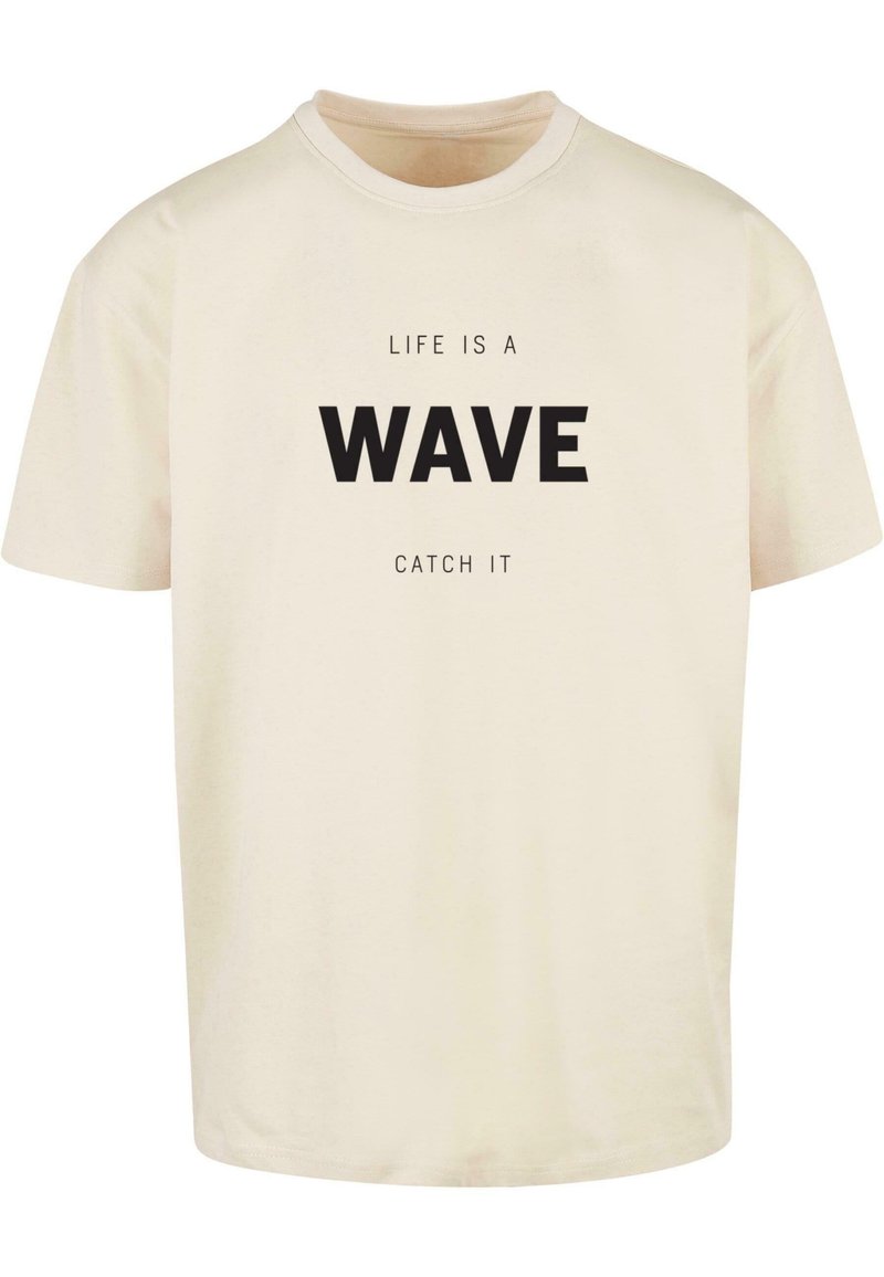 Merchcode SUMMER - LIFE IS A WAVE HEAVY - Print T-shirt - sand - Zalando.ie