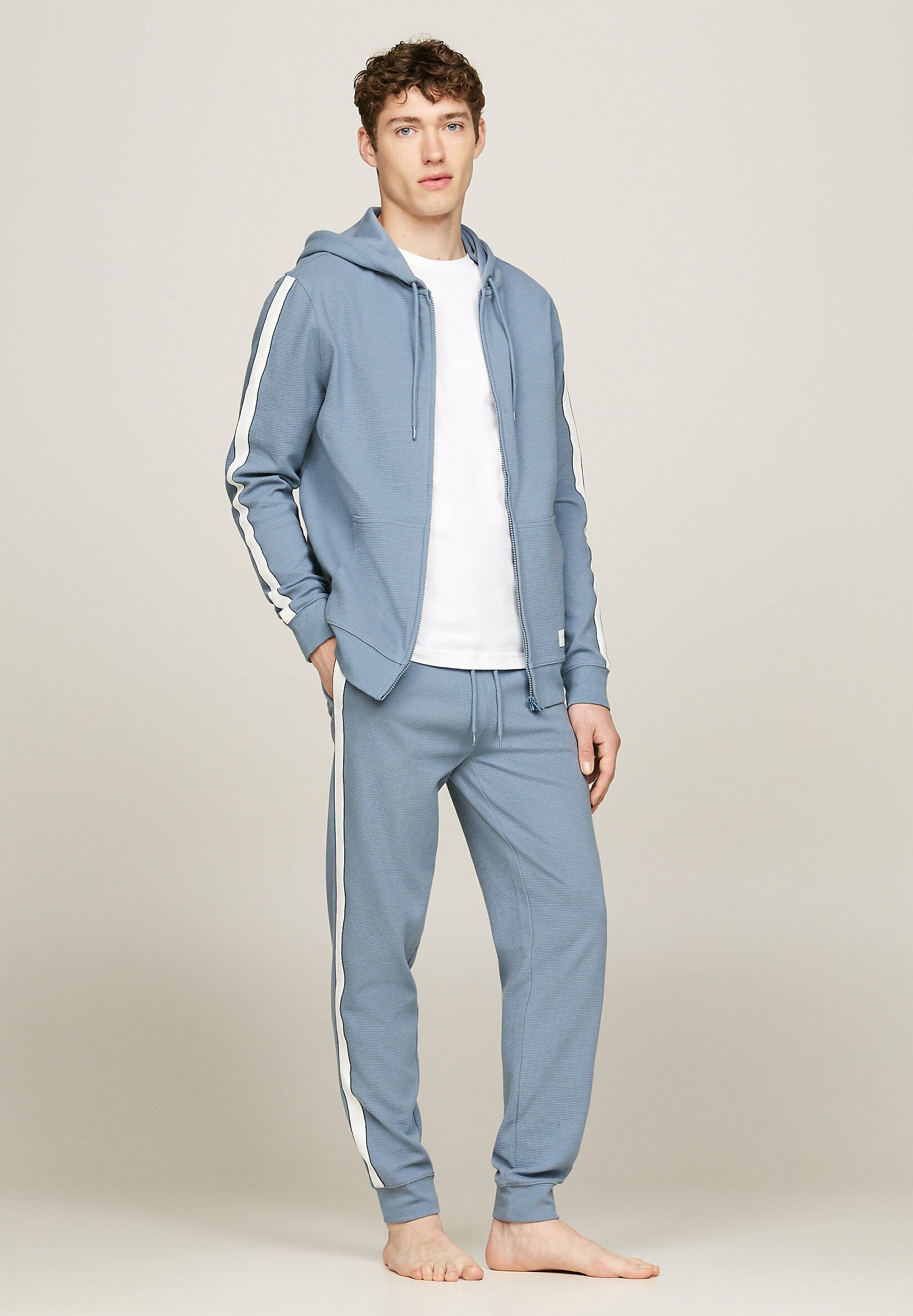 Tommy hilfiger tracksuit tape store
