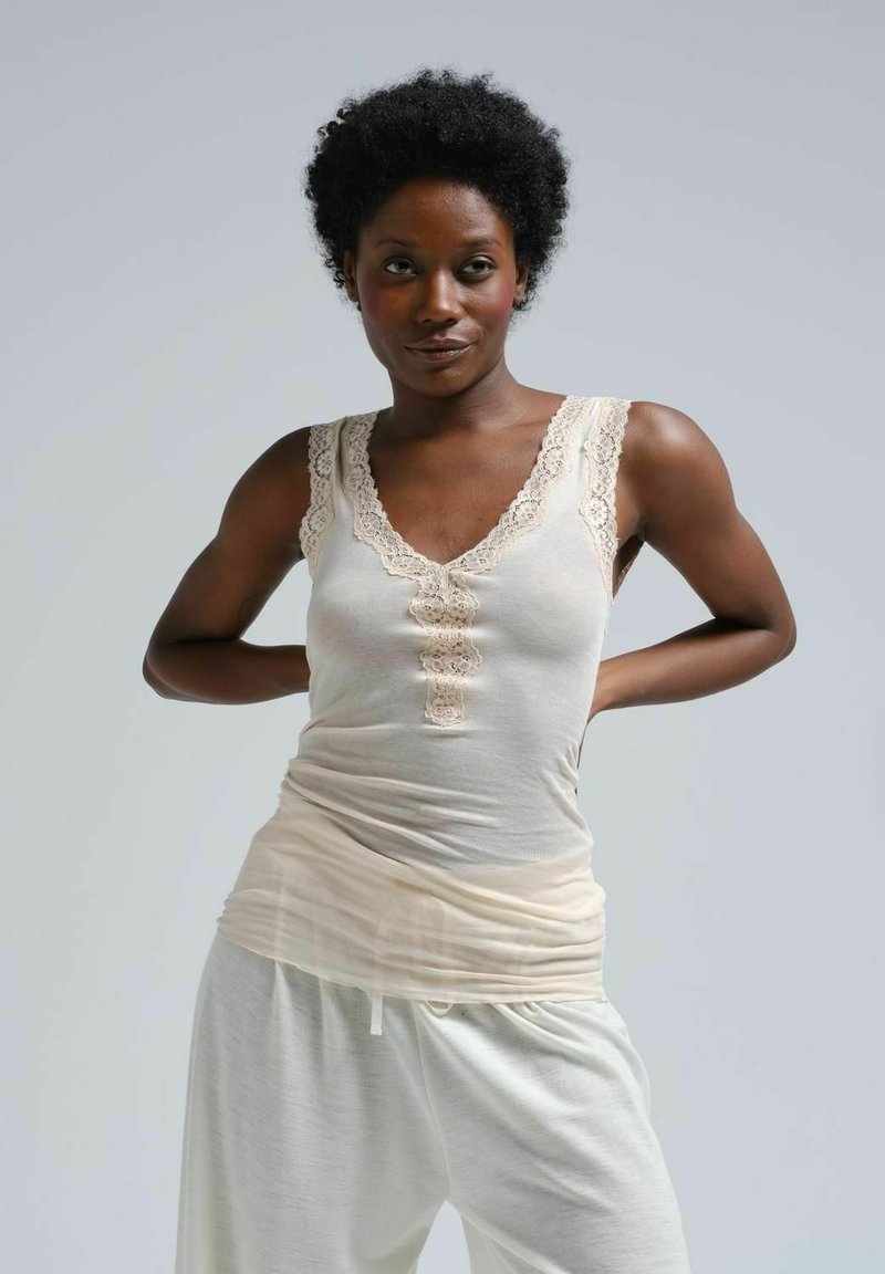 Seamless Basic Top - rosie beige/beige - Zalando.de