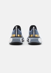 Nike Performance ZOOMX INVINCIBLE RUN FK 3 - Hardloopschoenen neutraal ...