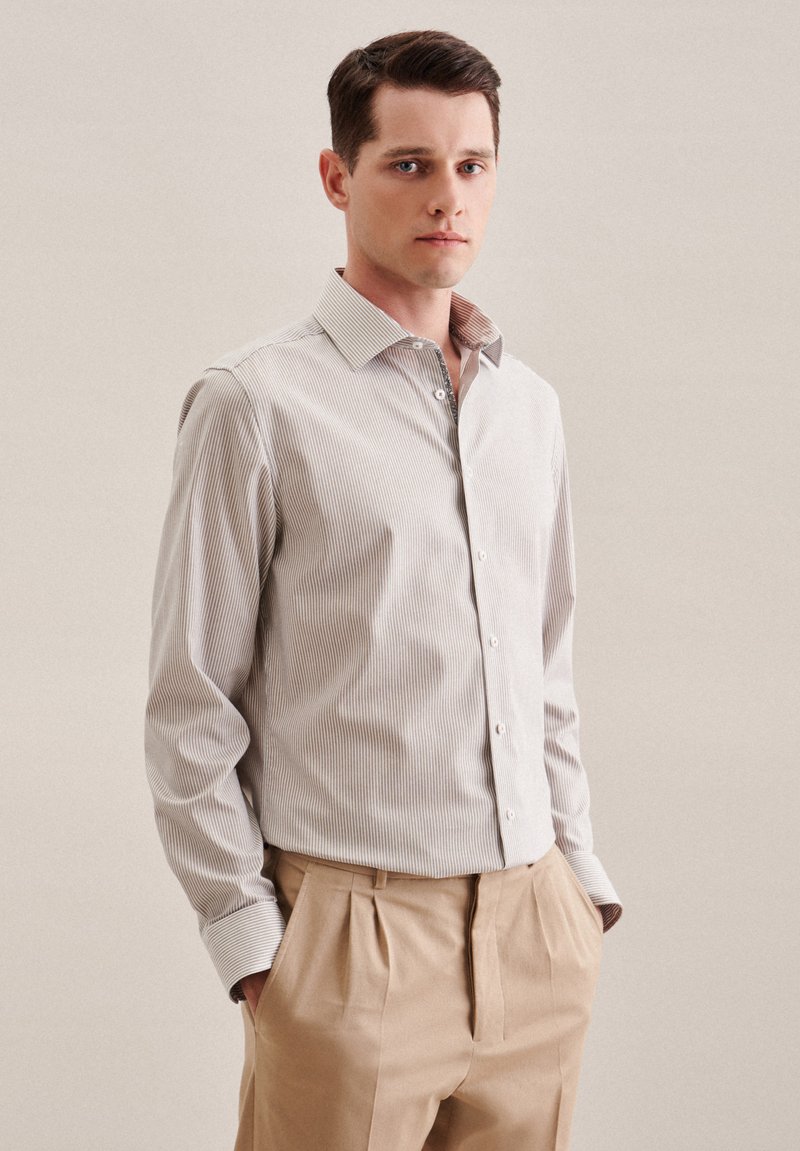 Seidensticker SHAPED - Shirt - brown/sand - Zalando