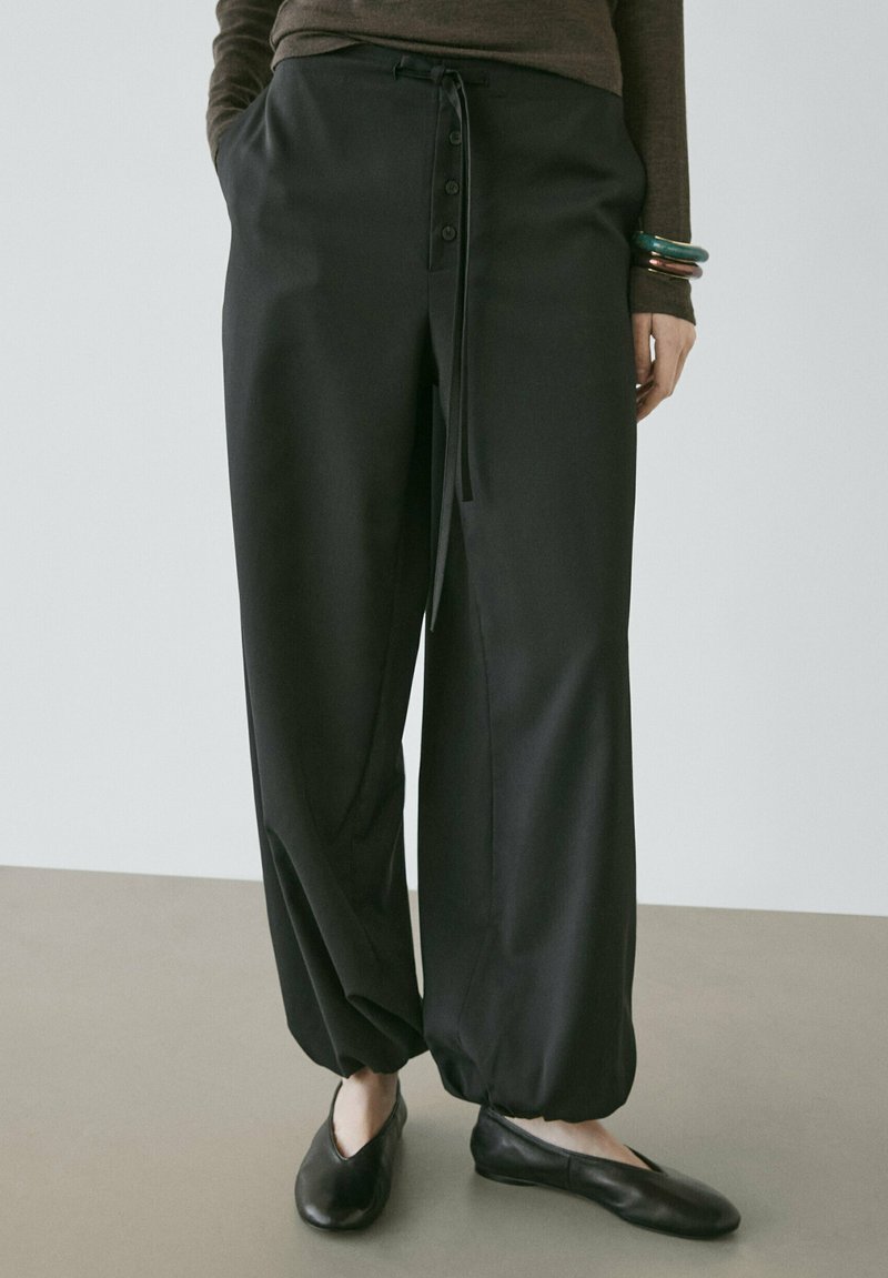 Massimo Dutti SAROUEL WITH TIE DETAIL - Bukser - black/sort - Zalando.dk