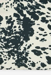 Friends Like These PRINTED - Tuch - cow print/schwarz - Zalando.at