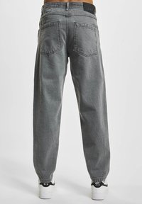 DEF Jeans Relaxed Fit - grey washed/grau - Zalando.at