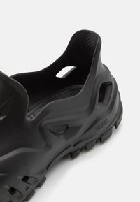 Vans AMZN PACU - Mocassins - caviar/gris foncé - ZALANDO.BE