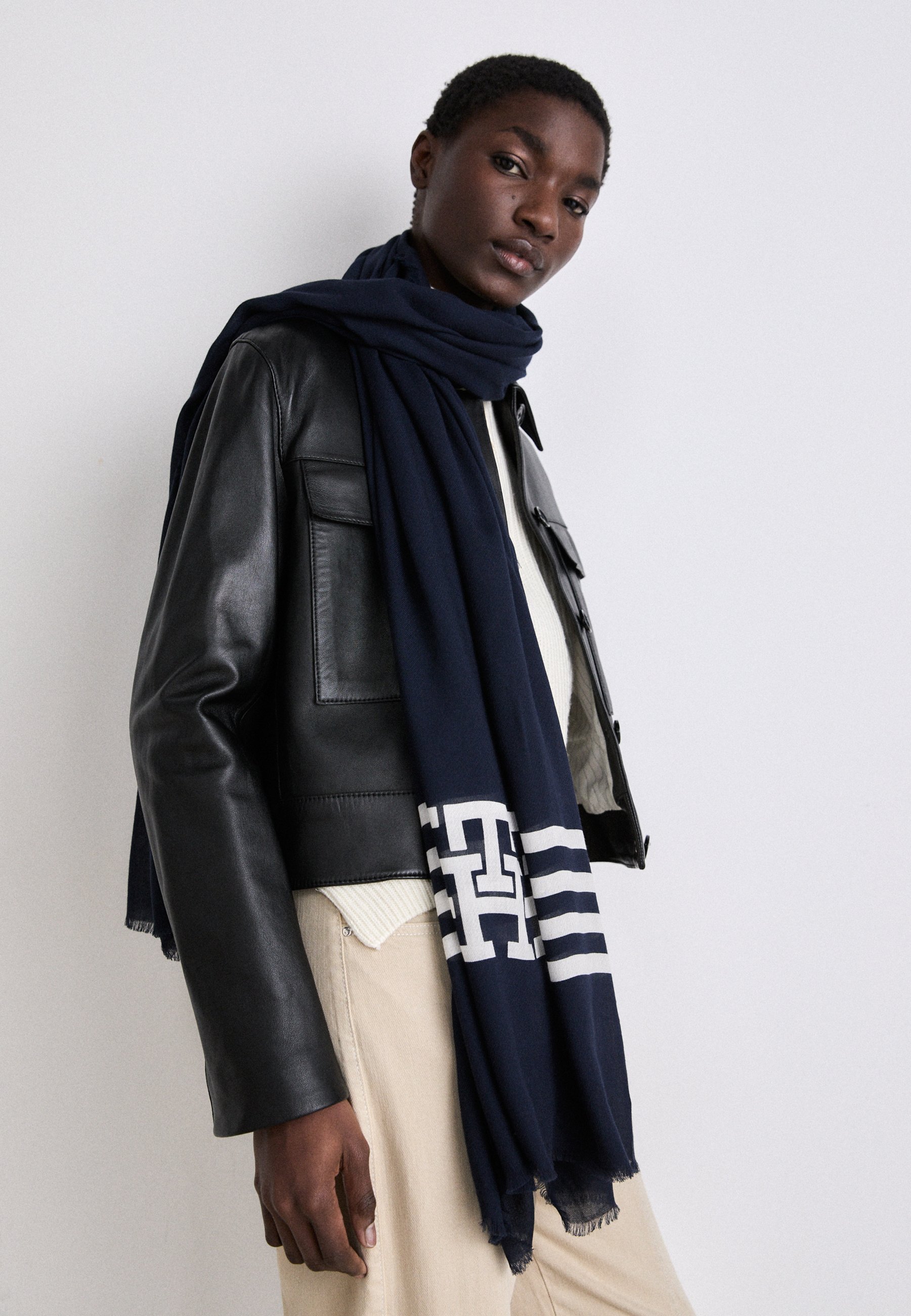 Blue black scarf store
