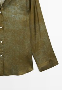 Massimo Dutti PRINTED FLOWING - Košilová halenka - dark green/tmavě ...